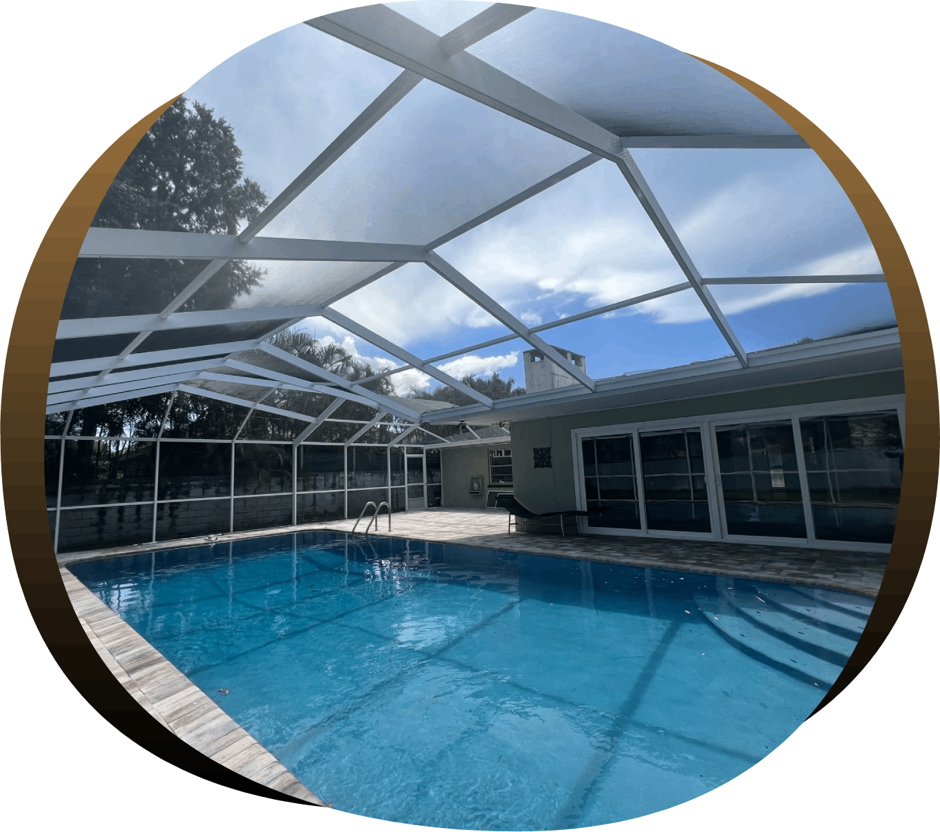 Screen Enclosure Specialists | Pinellas County, Florida